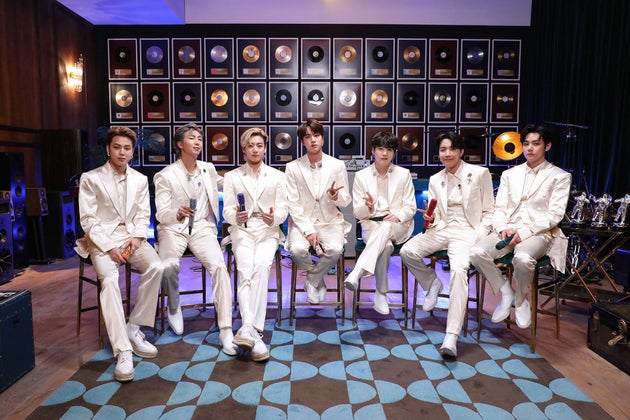 이 시대를 살아가는 일곱 청년의 솔직한 이야기 방탄소년단이 Kbs에서 단독 토크쇼 렛츠 Bts를 선보인다 허프포스트코리아
