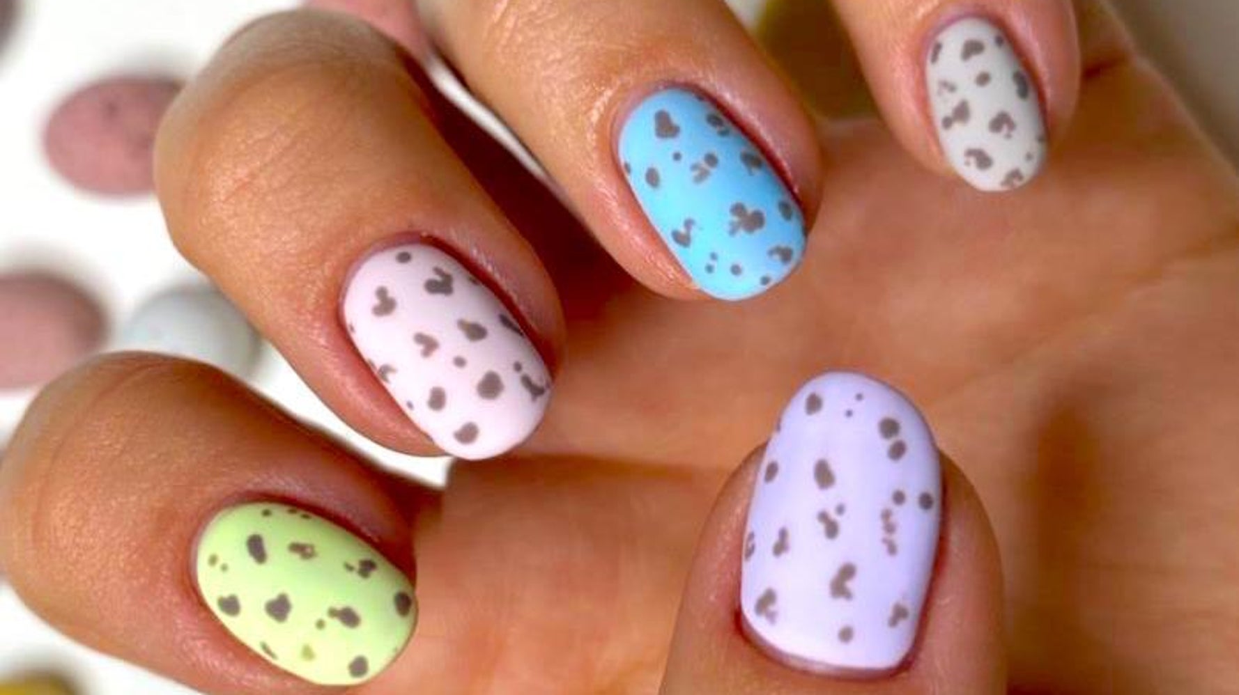 Mini Egg Nails Are The Only DIY Mani You Need For Easter | HuffPost UK Life