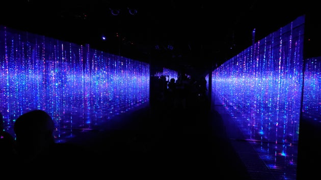 ここ美術館？いえ、サウナです。100℃で10分⇒冷水シャワー。アート鑑賞はこう変わる（体験記） | ハフポスト