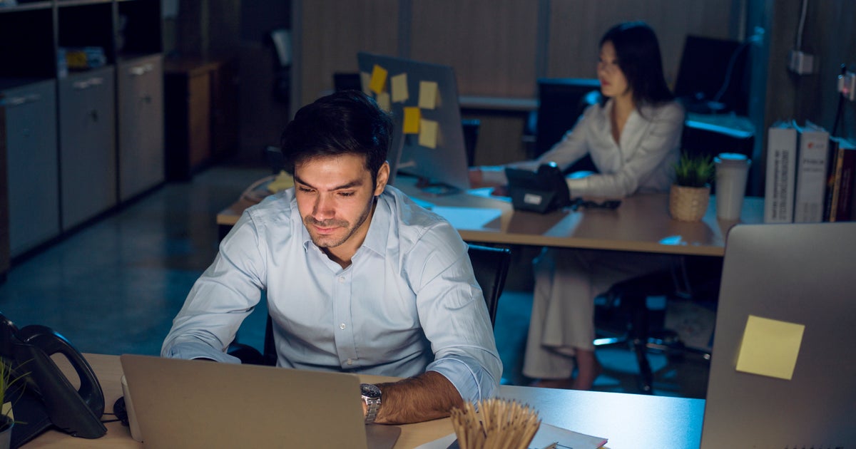 New Report Suggests Working Long Hours Kills About 745,000 People Per ...