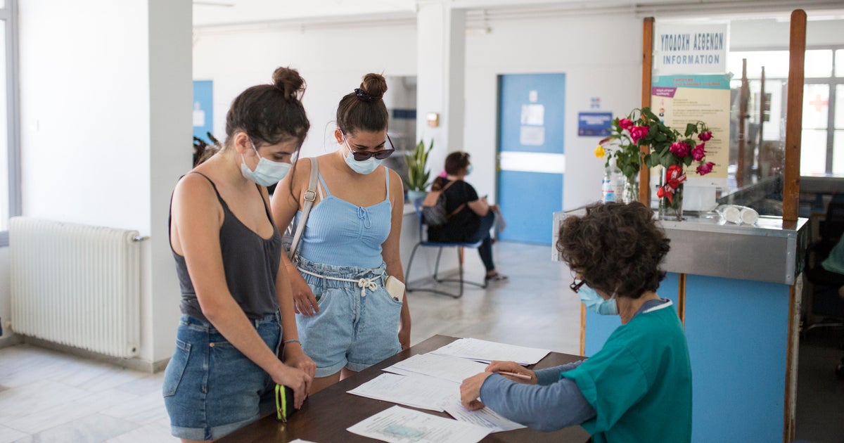 Ανοιξε η πλατφόρμα για τον εμβολιασμό των 18-24 ετών | HuffPost Greece ...