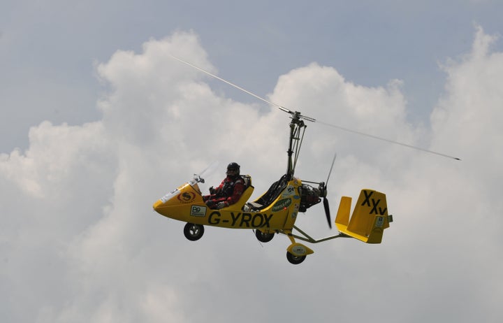 Round-the-world Gyrocopter Attempt Falters In Face Of Russian ...