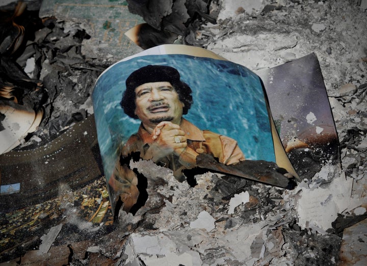 Gaddafi To Be Buried On Tuesday In Secret, NTC Officials Confirm ...