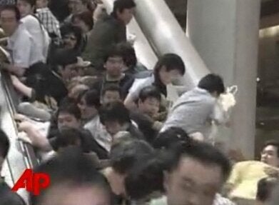 Japan Escalator Accident: Chaos As Escalator Abruptly Stops (VIDEO ...
