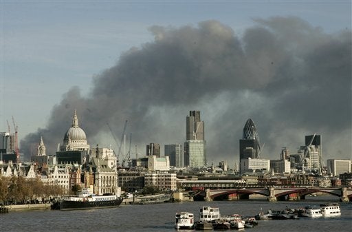London Fire At 2012 Olympics Site Sends Cloud Of Smoke Over City ...