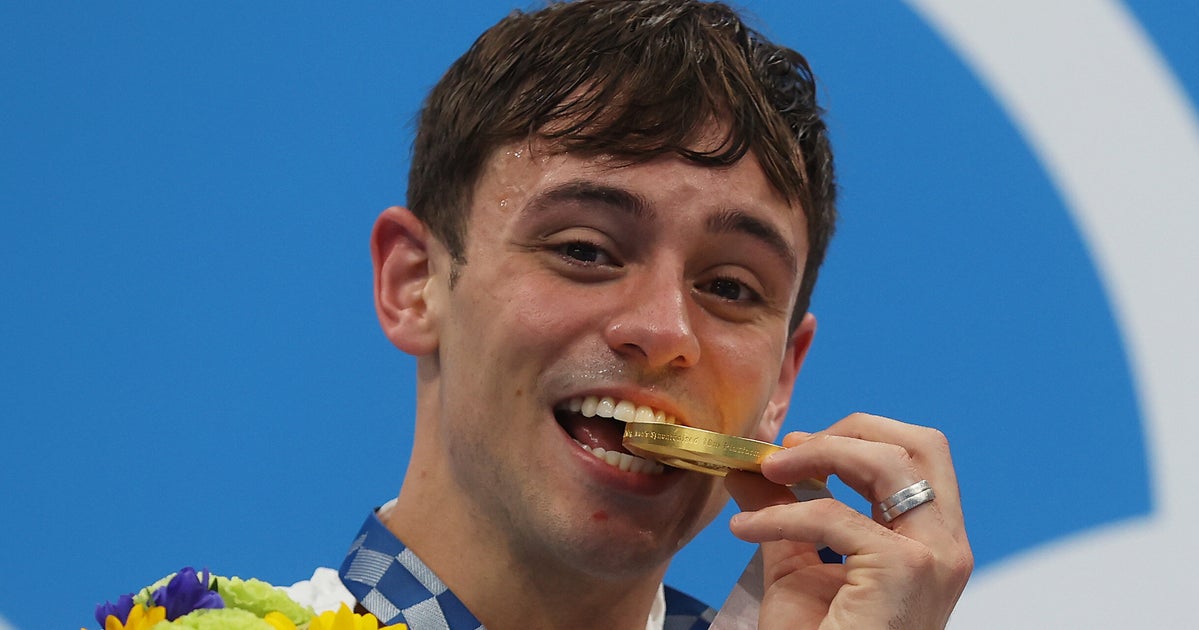 Tom Daley Sends Inspiring Message To LGBTQ+ Community After Olympic ...