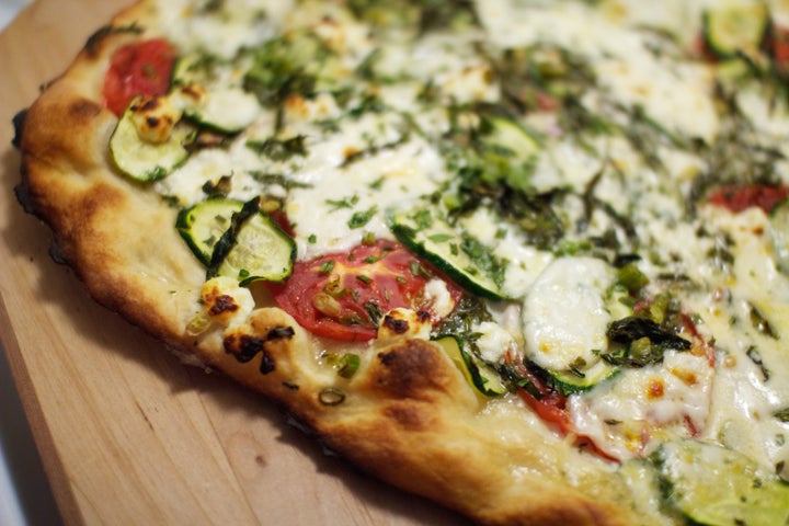 Cómo hacer una pizza más saludable | HuffPost Voices