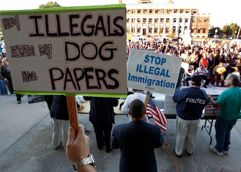 Movimiento Tea Party retorna y ataca (FOTOS) | HuffPost Voices