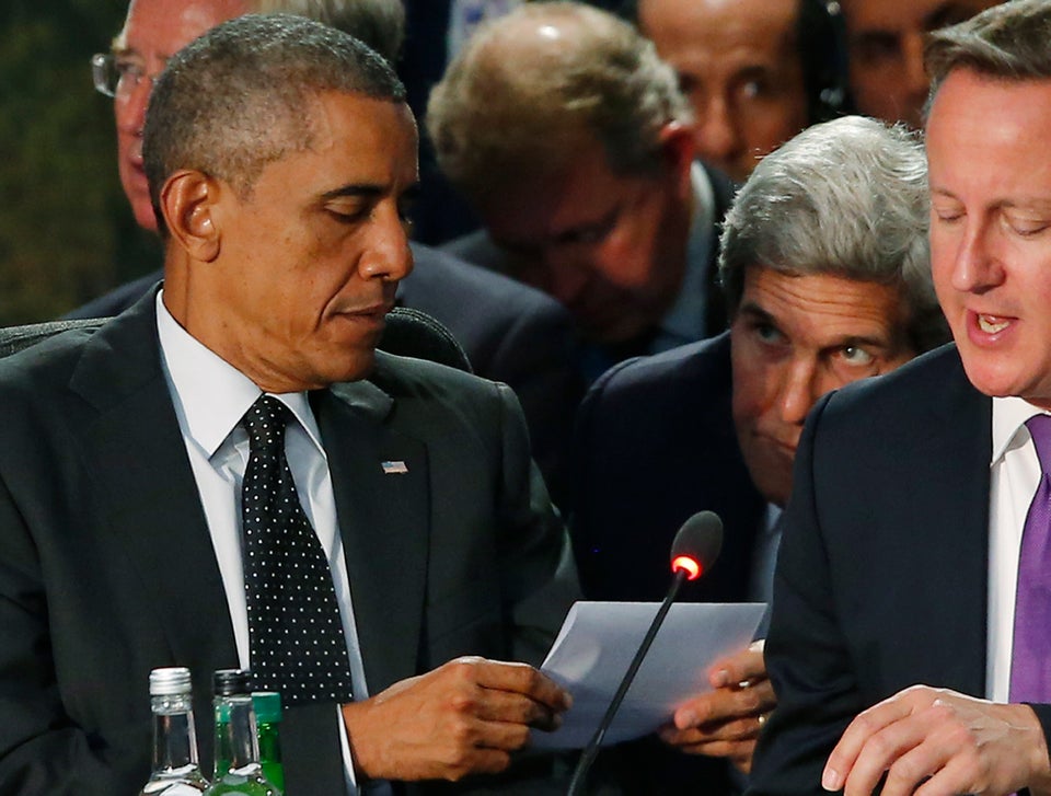 ¿Qué dice la misteriosa nota de John Kerry para Obama en la cumbre de ...