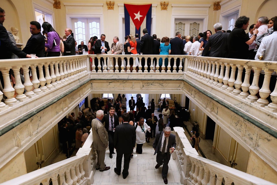 15 fotos de la apertura de la embajada cubana en Washington, D.C ...