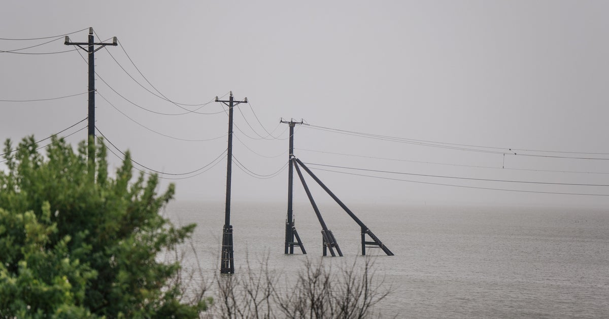 Tropical Storm Nicholas Hits Texas Coast With Heavy Rain, Strong Winds ...