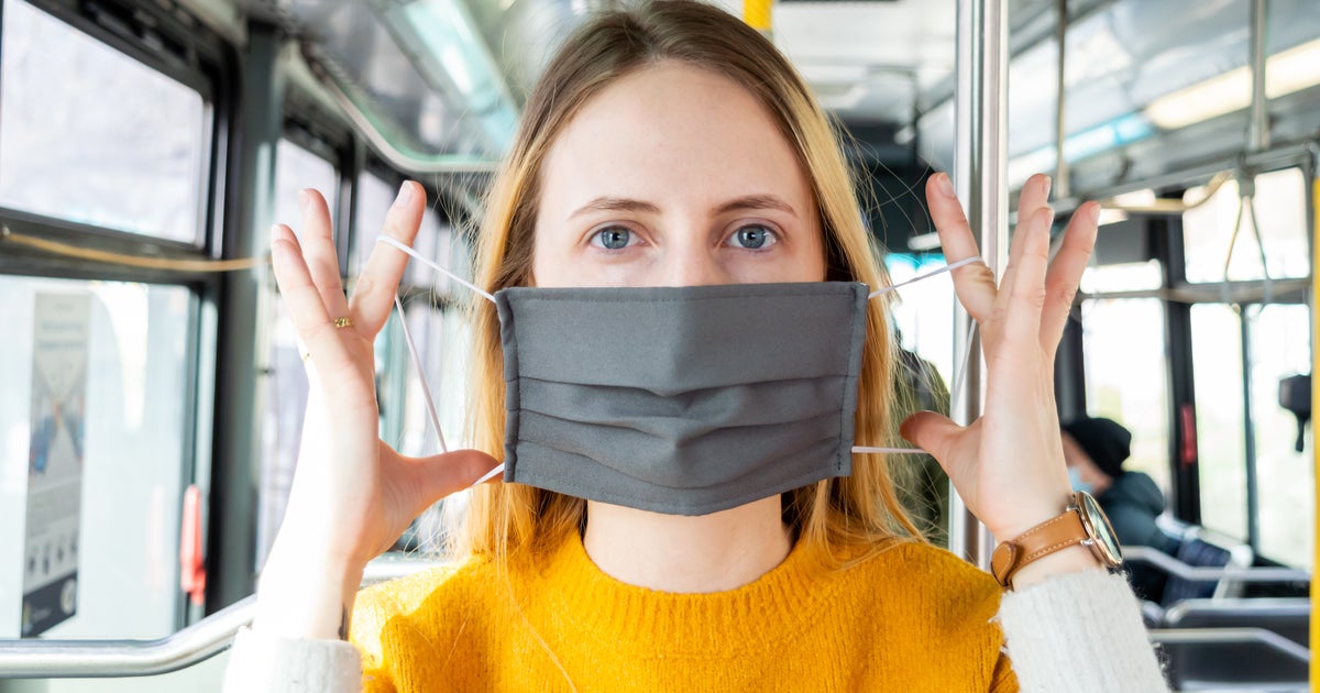 Here's How Much Face Masks (Still) Reduce Your Risk Of Catching Covid ...