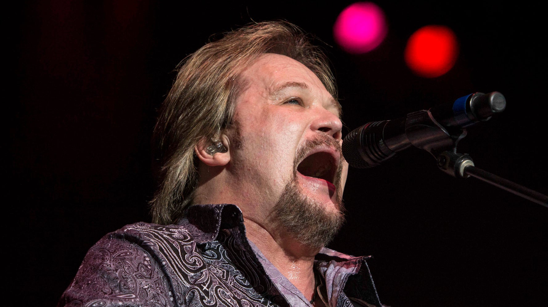 Country Singer Travis Tritt's Twitter Blocking Spree Backfires ...