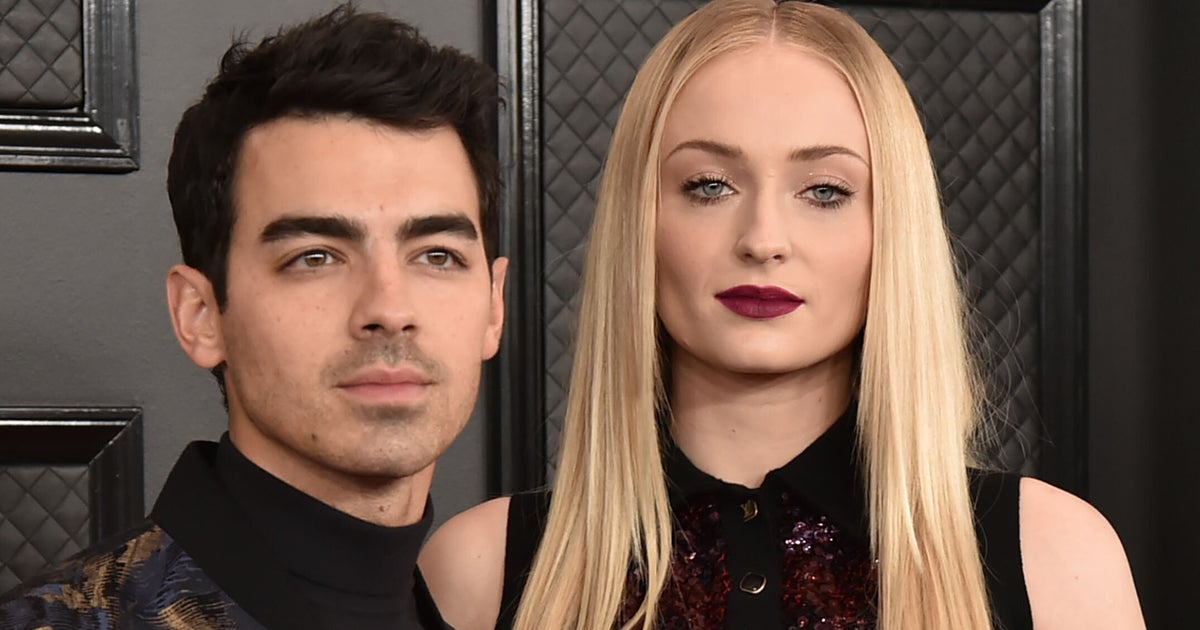 Sophie Turner Throws Absolutely Filthy Shade At Husband Joe Jonas Over ...