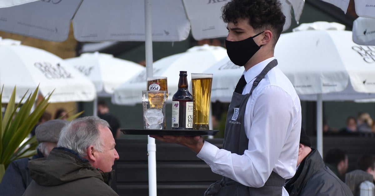 Table Service-Only And Social Distancing Returns For Scottish Pubs ...