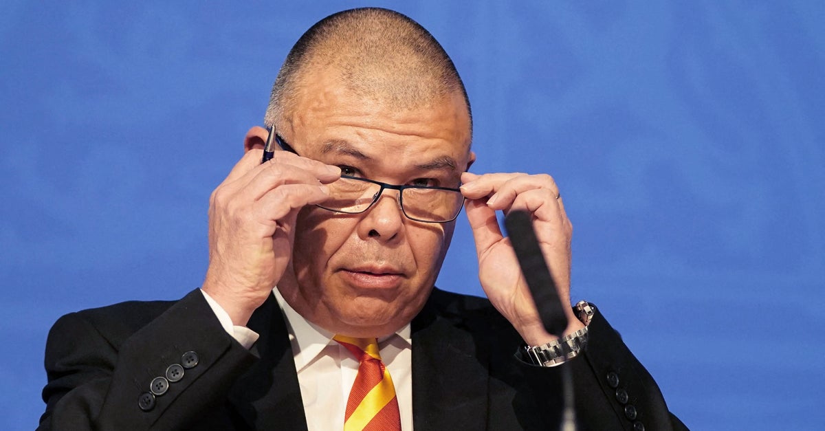 Jonathan Van-Tam's Most Heroic TV Moment Has Resurfaced Following His ...