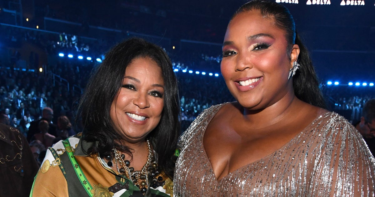 Lizzo Captures Her Mom's Sweet Reaction To Her New Music | HuffPost ...