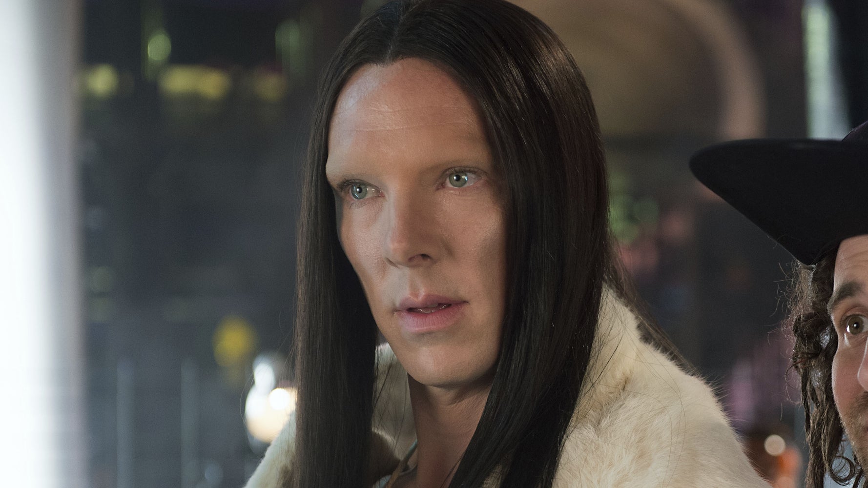 Benedict Cumberbatch Addresses Backlash Over Gender Non-Conforming Role ...