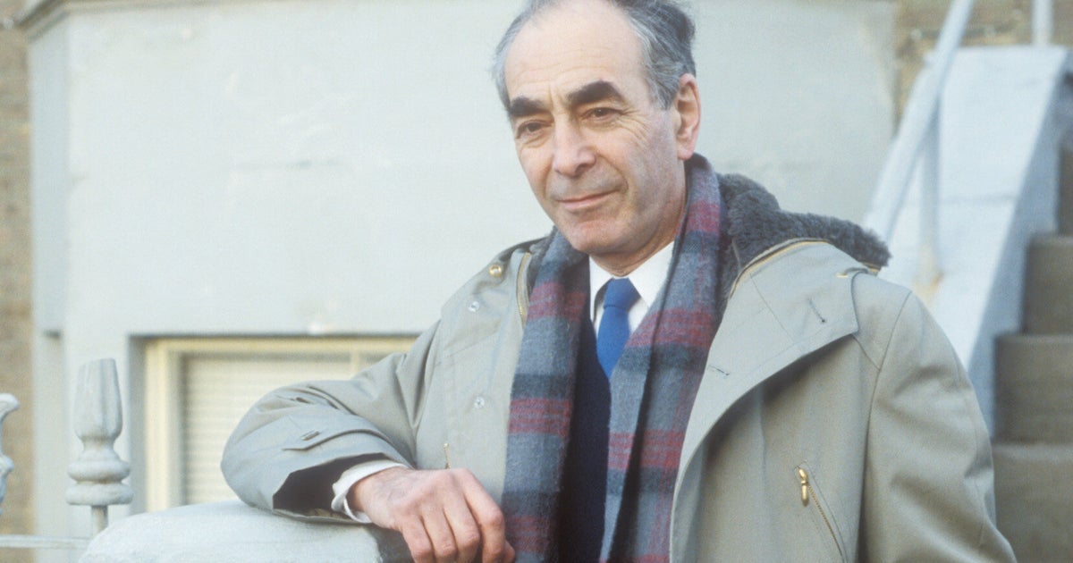 Leonard Fenton, EastEnders' Dr Legg Actor, Dies Aged 95 | HuffPost UK ...