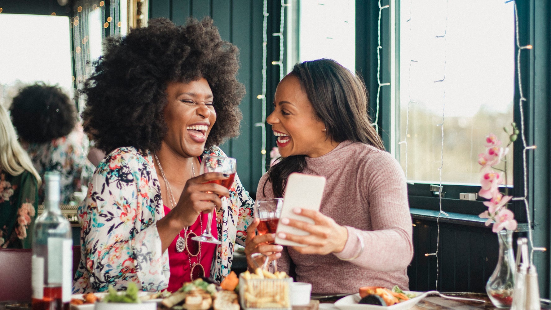 8 Signs Your Friendship Is Strong And Will Last | HuffPost Life