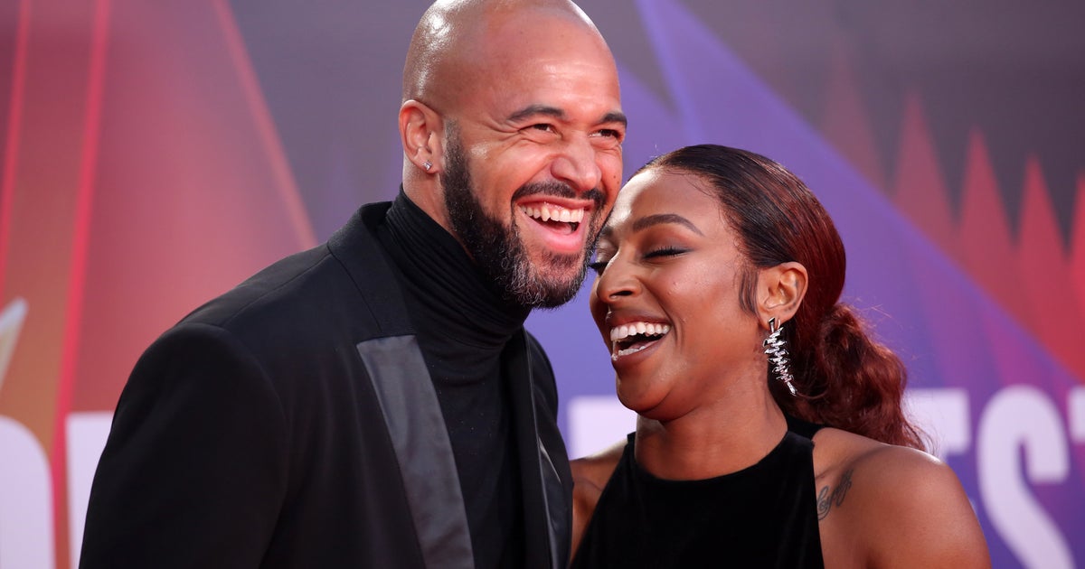 Alexandra Burke Pregnant With First Child With Footballer Boyfriend ...