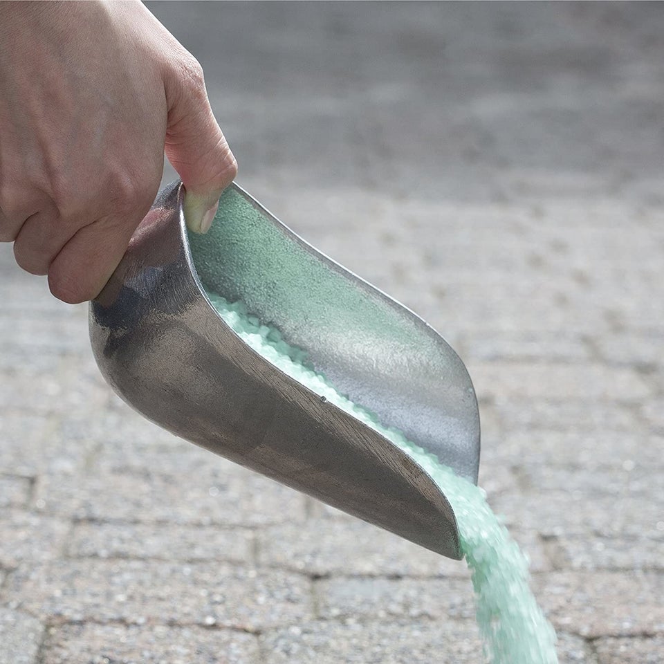 24 Things To Make Driving A Car Less Of A Nightmare This Winter ...