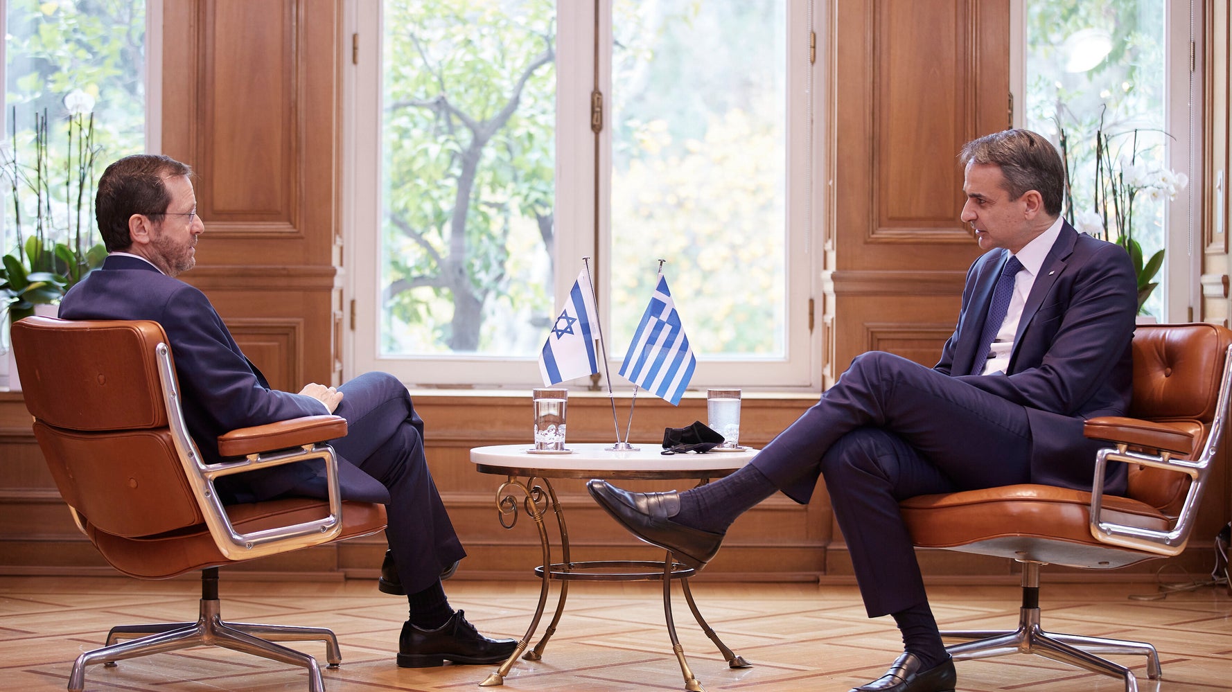 Μητσοτάκης: Να διακοπούν άμεσα οι εχθροπραξίες και τα Ρωσικά ...