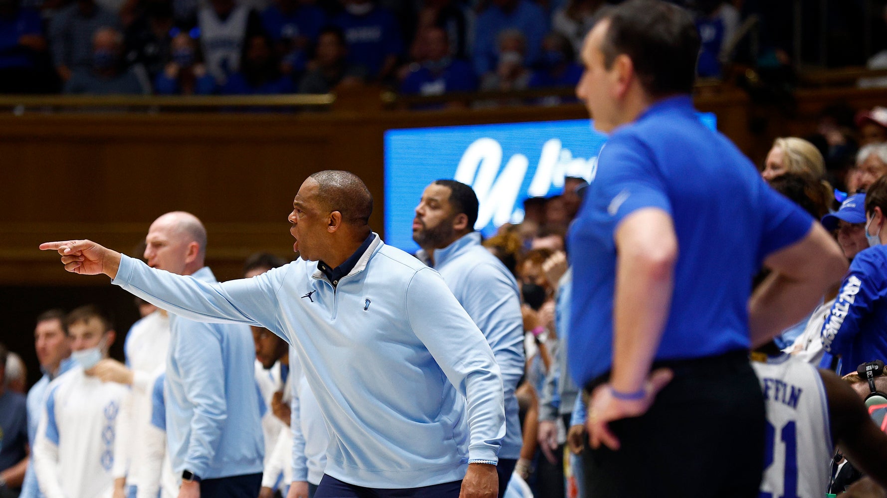 Duke And North Carolina Raise Handshake Pettiness To New Level ...