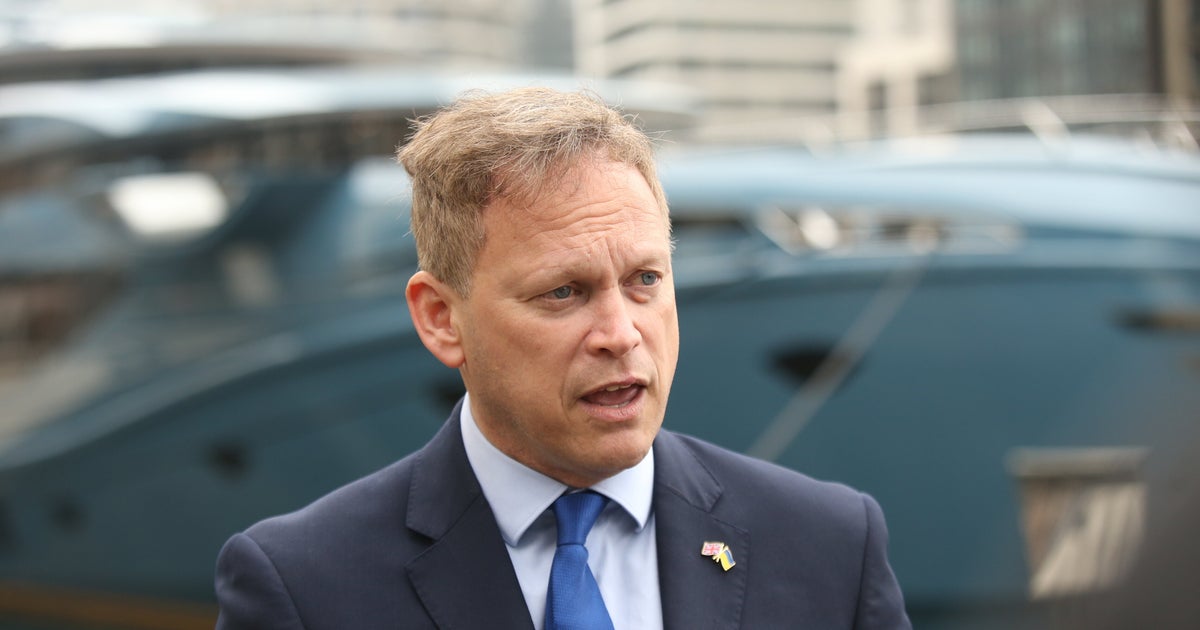 Grant Shapps Admits Home Office Visa Rules Holding Up Ukrainian Family ...