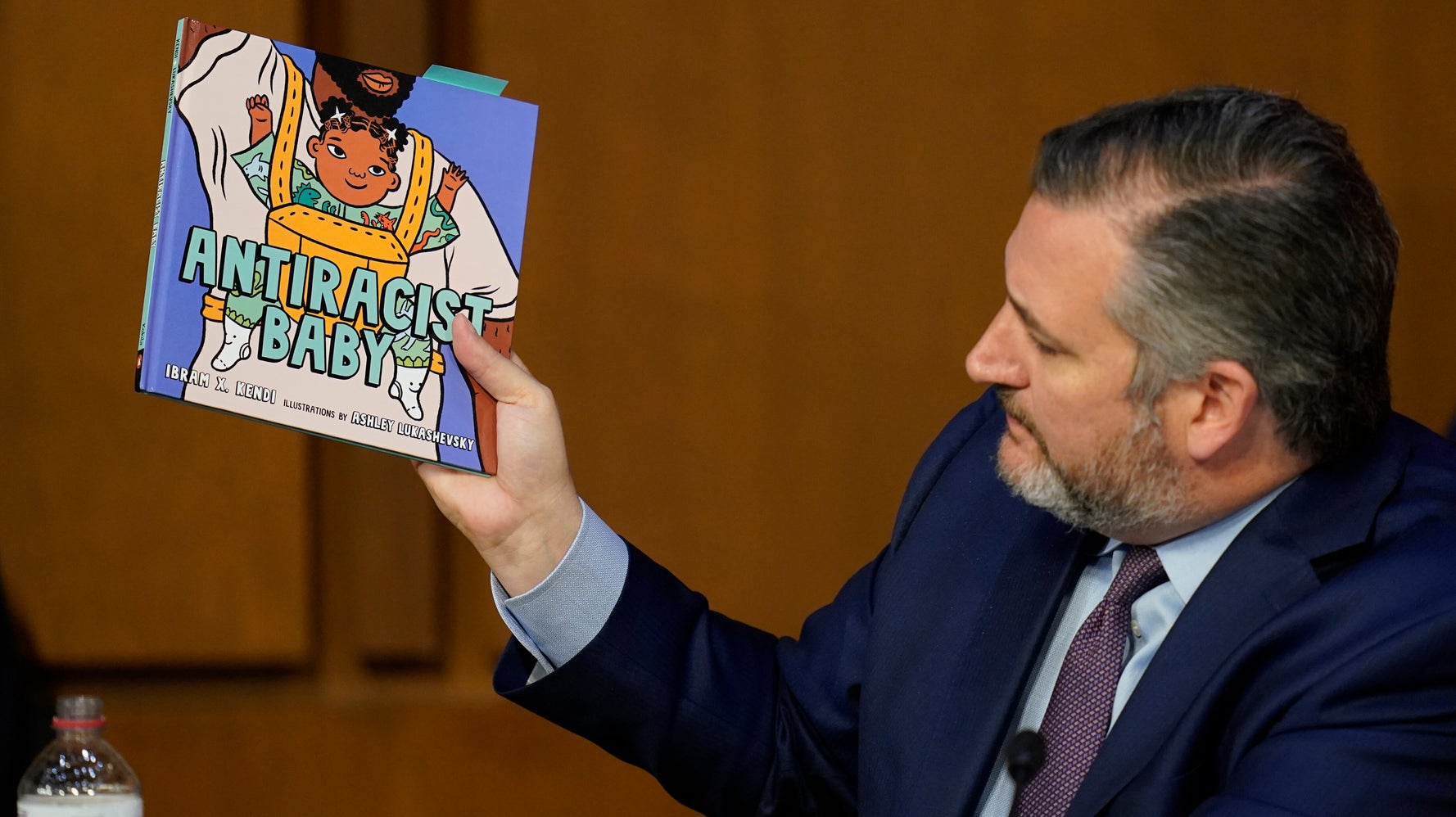 Book Banning And Threats Against Librarians Soared Over Past Year ...