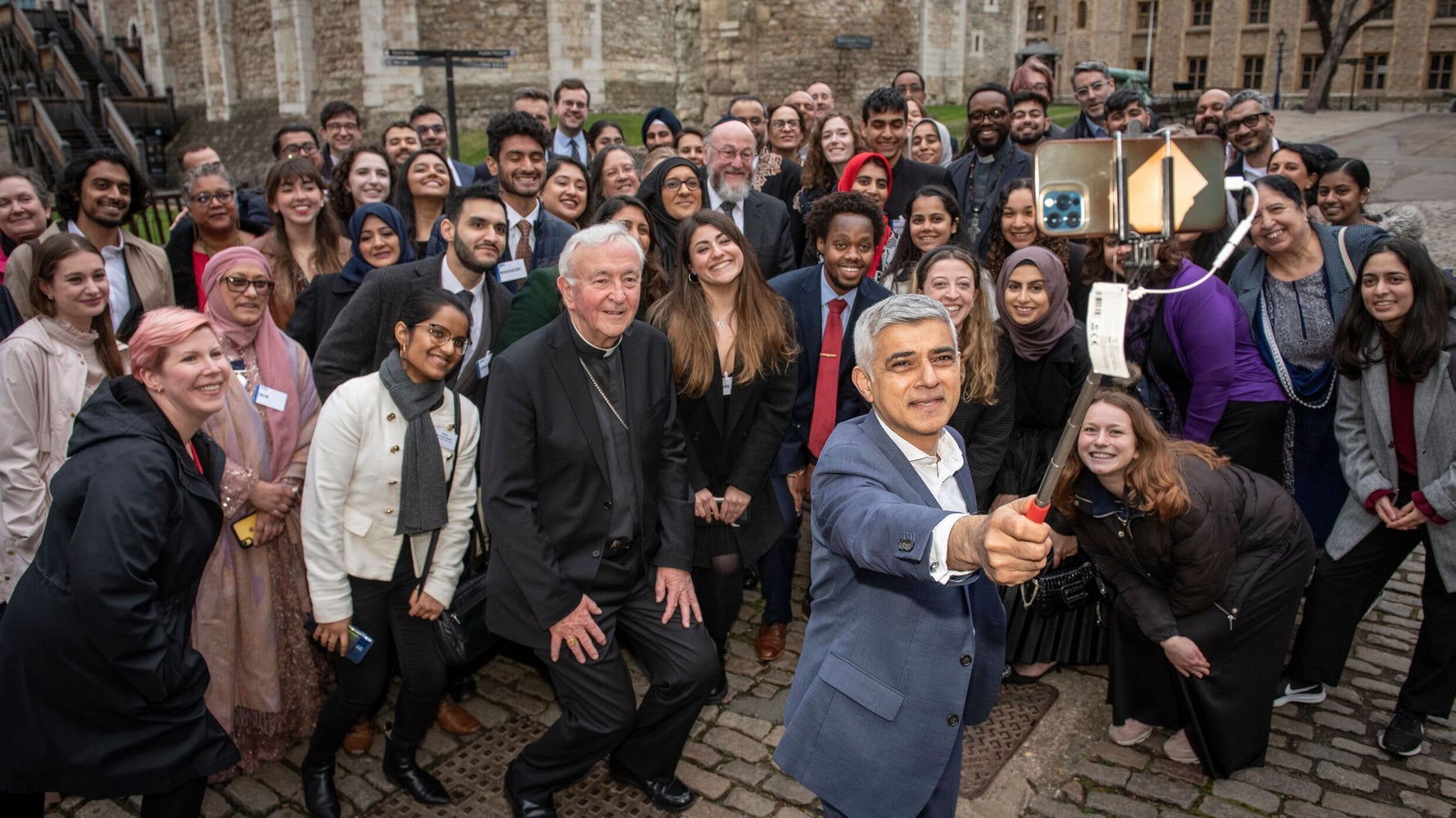 My Ramadan Routine: Sadiq Khan Opens His Fast At The Tower Of London's ...