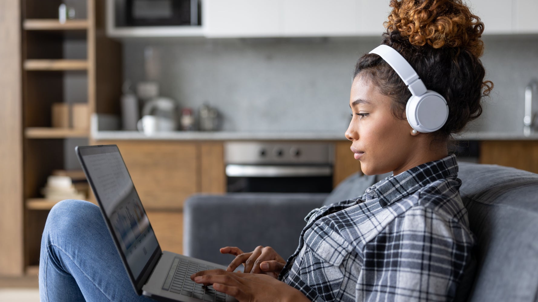 9 Devices To Switch Off Standby To Save On Your Bills | HuffPost UK Life