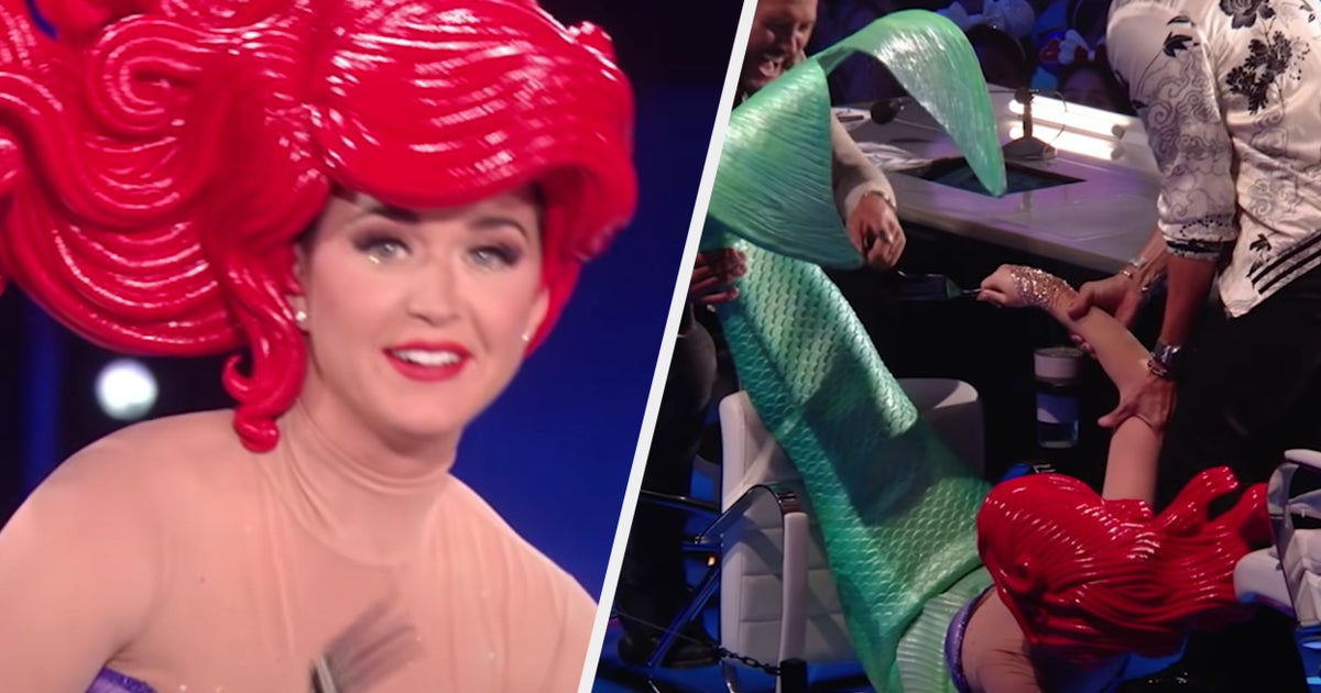Katy Perry Found Out The Hard Way That Mermaid Costumes And Swivel ...