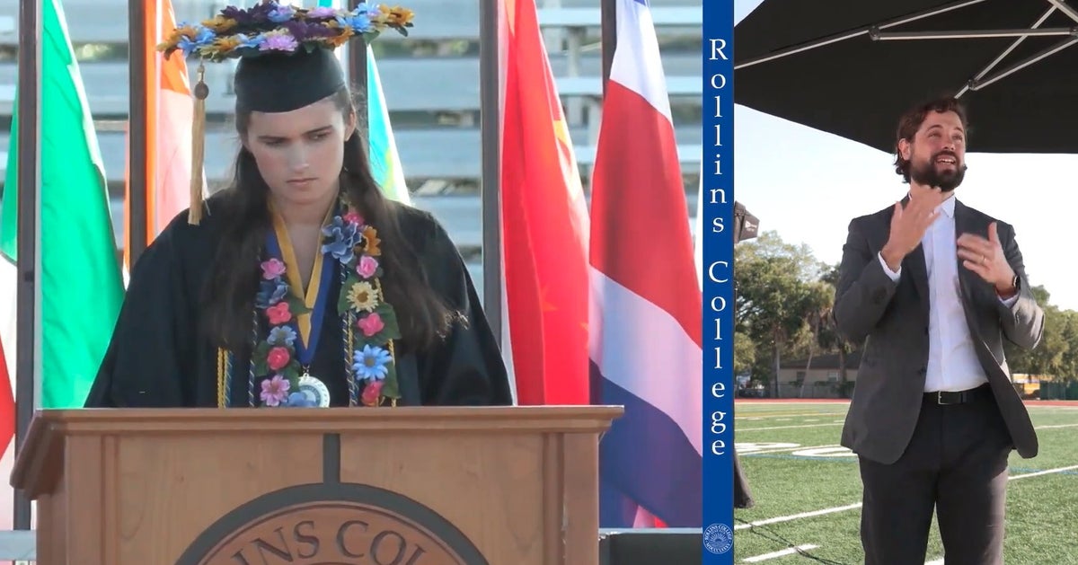 Valedictorian With Nonverbal Autism Delivers College Commencement ...