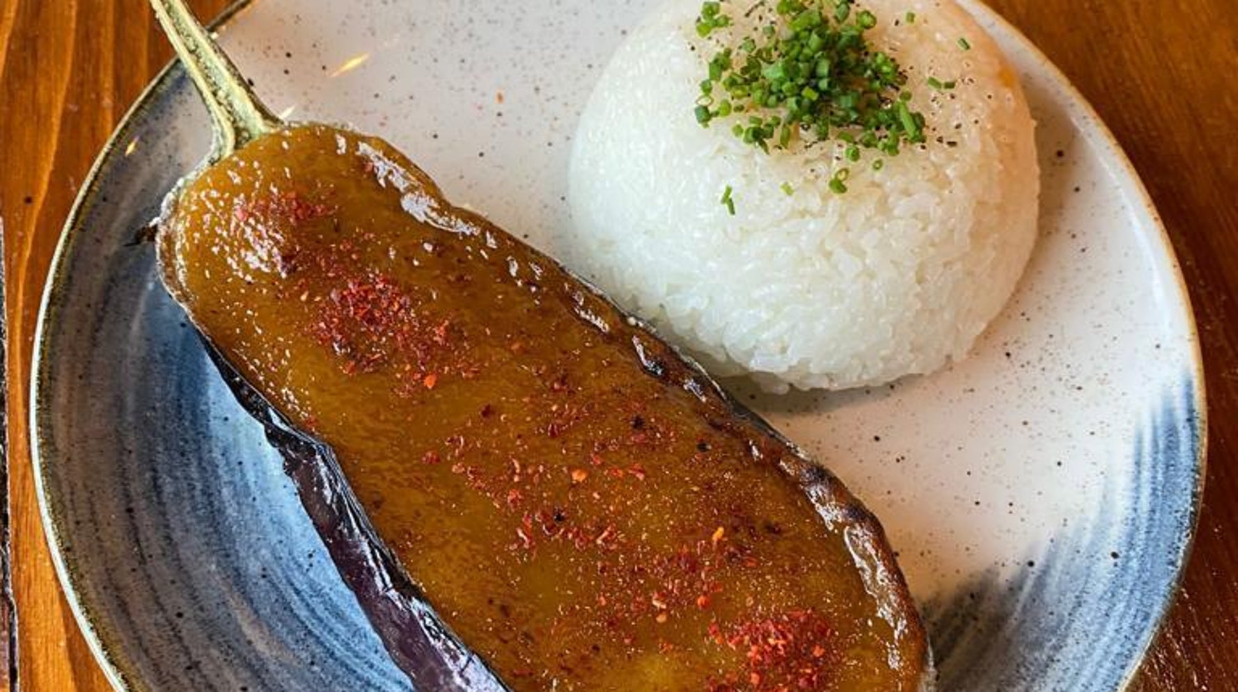 Bored Of Your Usual Mid-Week Meals? Try This Easy Glazed Aubergine ...