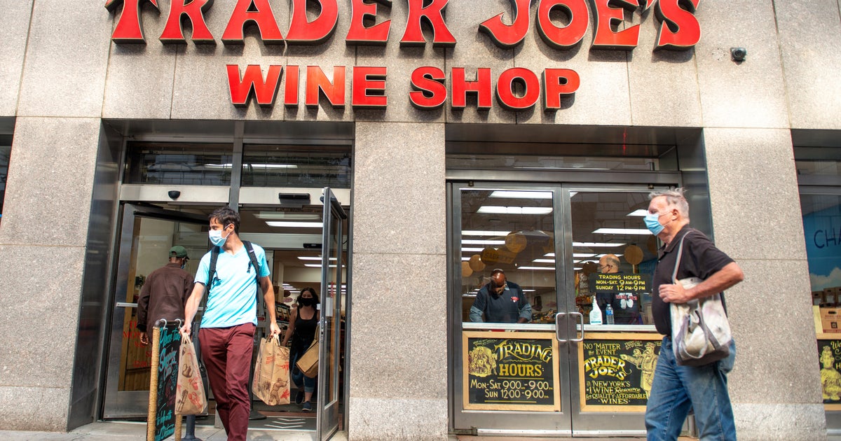 Massachusetts Trader Joe’s Workers Seek Election To Form Company's First Union | HuffPost Impact