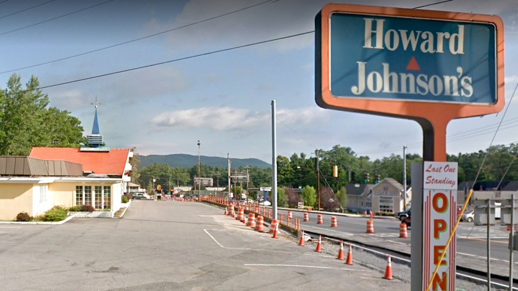 The Last Howard Johnsons Restaurant In America Is Officially Closed