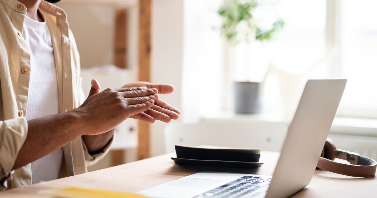 Deaf People Can Finally Access 999 Calls And It's About Time | HuffPost ...