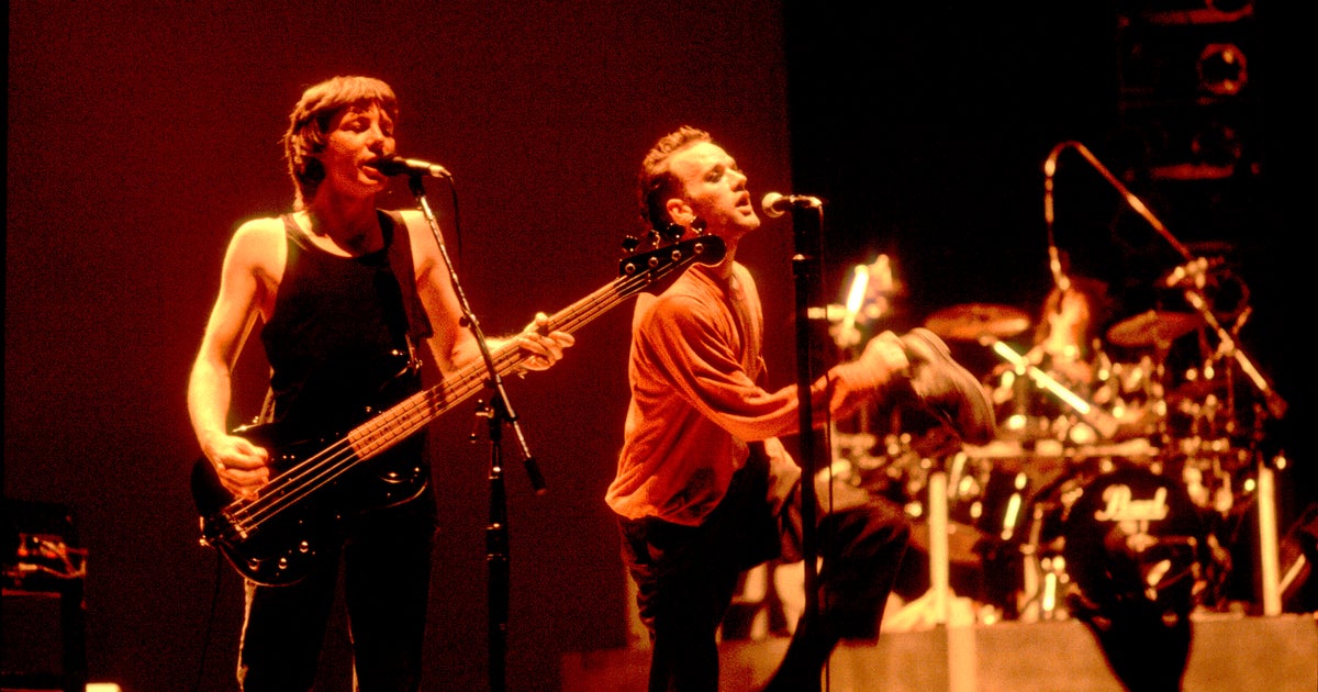 Οι R.E.M. γιορτάζουν τα 40 χρόνια του «Chronic Town» | HuffPost Greece ...