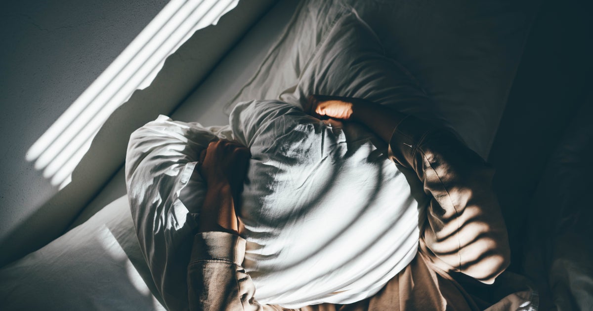 How To Sleep Longer During Shorter Nights | HuffPost UK Life