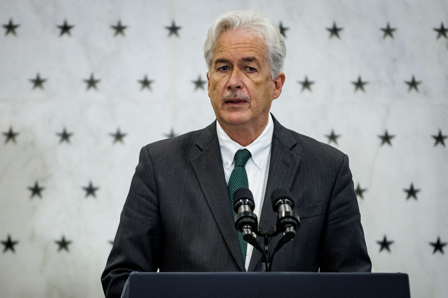 CIA Chief William Burns Says Vladimir Putin Is 'Entirely Too Healthy ...