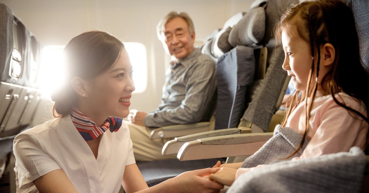 How To Prepare Your Child For Their First Flight Alone | HuffPost UK ...