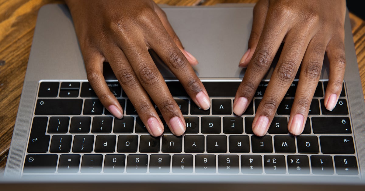 1 in 2 Black Teens Experienced Racism Online In 2020. What Parents ...