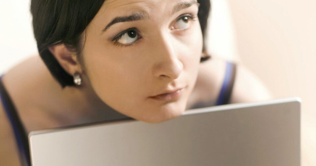 Mourning On Facebook | HuffPost Videos