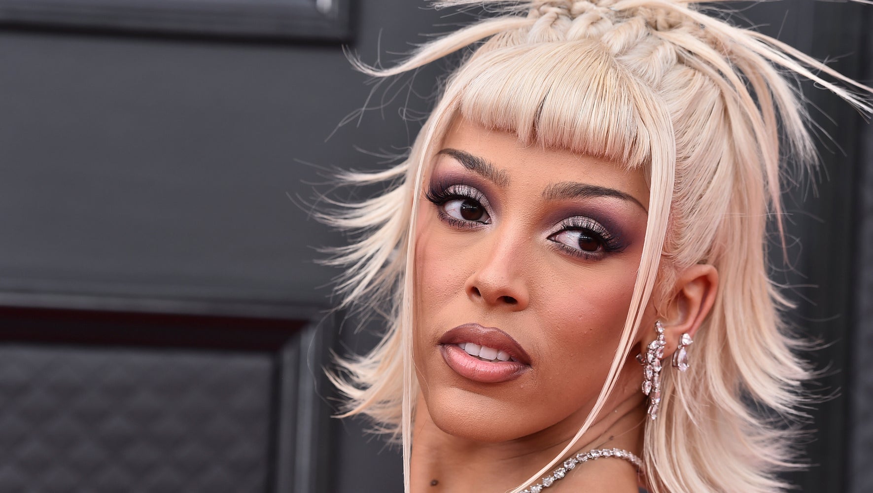 Doja Cat Bangs