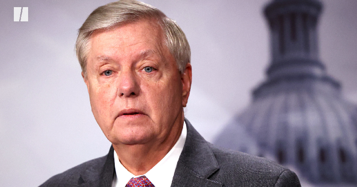 Lindsey Graham Bows Down | HuffPost Videos