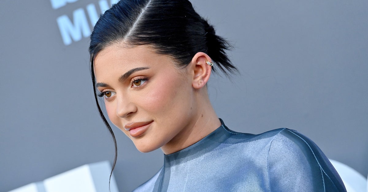 Kylie Jenner Slams Troll Who Made Fun Of Her Lips The Live Usa