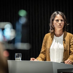 Paige Jennings: Αφησε τη Wall Street για να γίνει πορνοστάρ | HuffPost ...