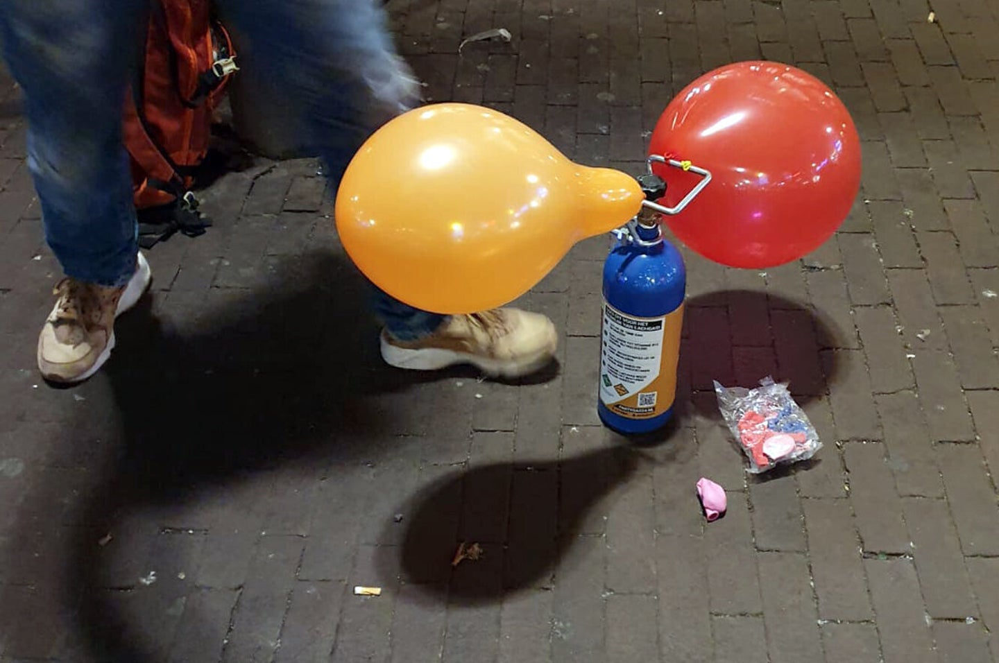 Nitrous Oxide: This Is Why Doing Balloons Can Cause Nerve Damage ...