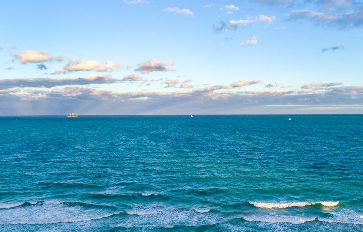 Brazilian Fisherman Survives 11 Days In Floating Cooler After Boat ...